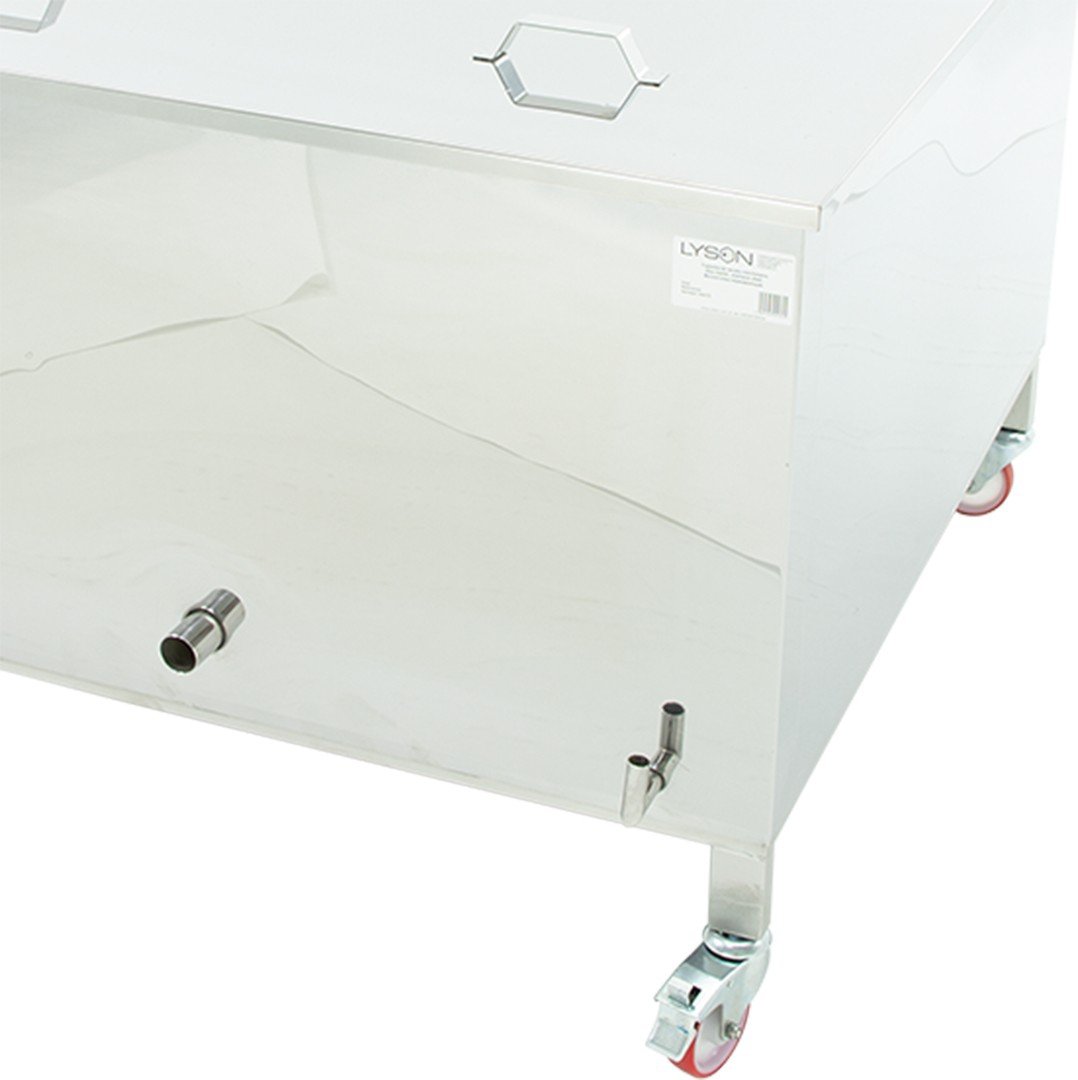 Wax melter for 100 dadant frames