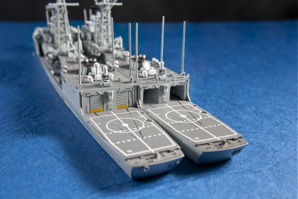 AFV Club SE70006 Oliver Hazard Perry class frigate 1 700 - Skala 1:700 ...