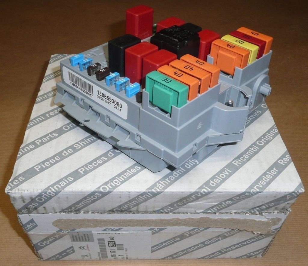 Original Véritable Boîte à fusibles pour Fiat Ducato Peugeot Boxer ...