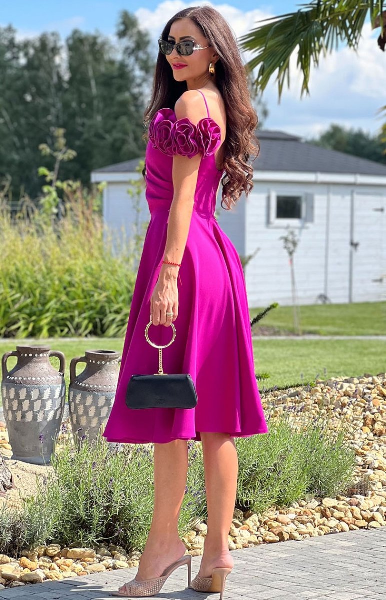 Elizabeth Flower sukienka midi rozkloszowana magenta | Intimiti.pl